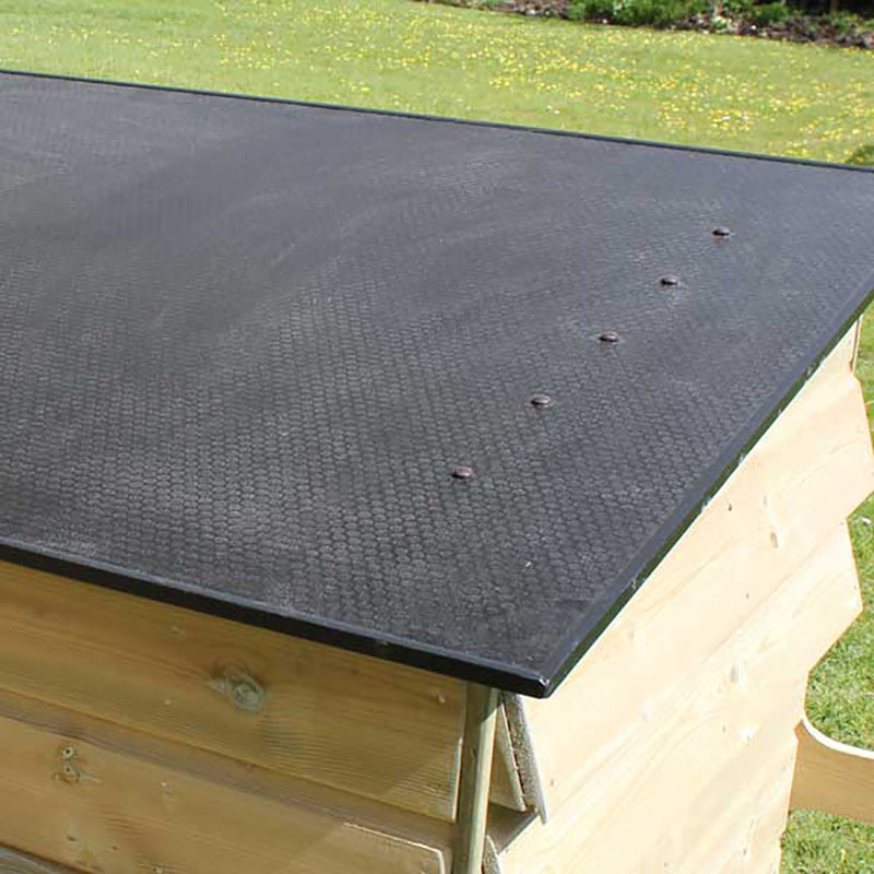 Gaggle Duck & Goose House with wheels, made by Flyte so Fancy