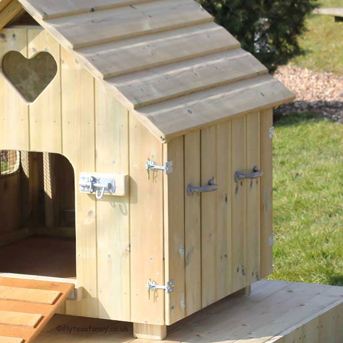 Classic Duck House | Waterfowl Houses & Poultry Housing
