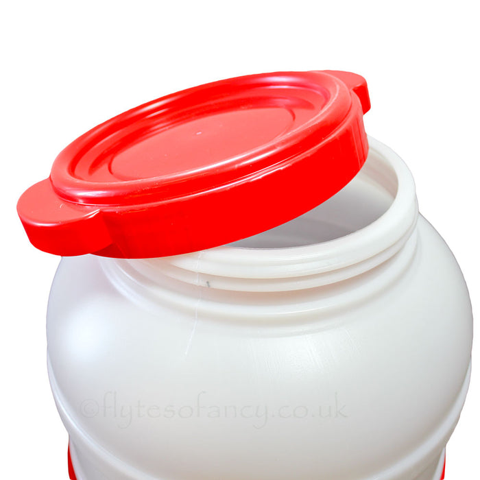 Gaun Large Tripod Chicken Feeders from Flyte so Fancy